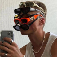 Steam Community :: 󠀡󠀡九街喝点冰啤水